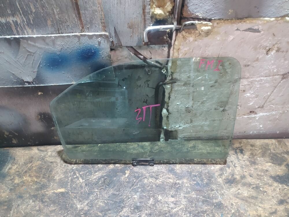 Стекло двери задней правой Ford Mondeo I (1993 1996) Б/У с пробегом