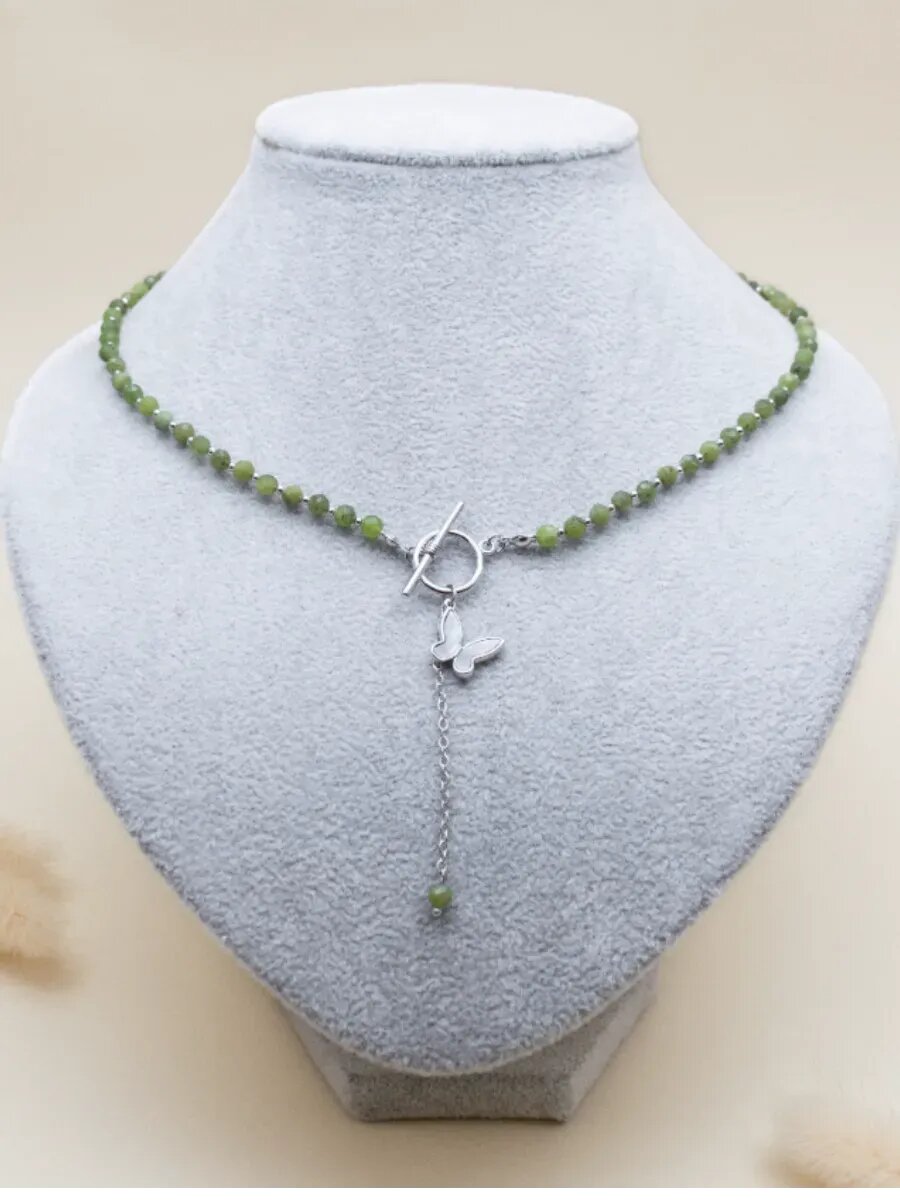 Колье, перламутр, нефрит