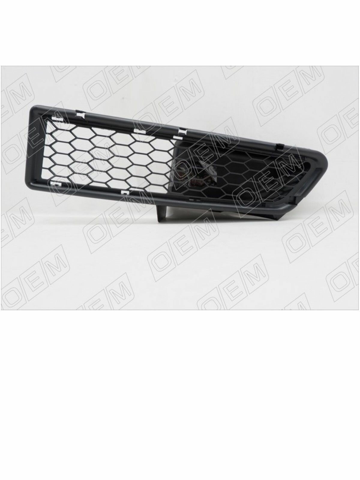 Решетка в бампер нижняя левая Renault Logan 1 2004-2009, O.E.M. OEM1558L