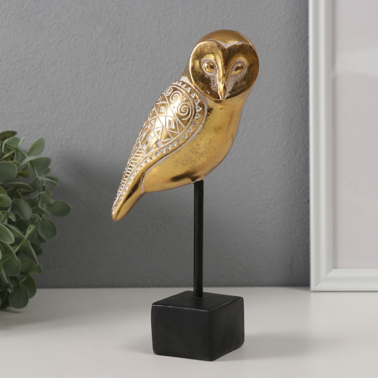 Фигурка полистоун "Золотая сова сипуха", узоры, 10.8x7.3x21 см