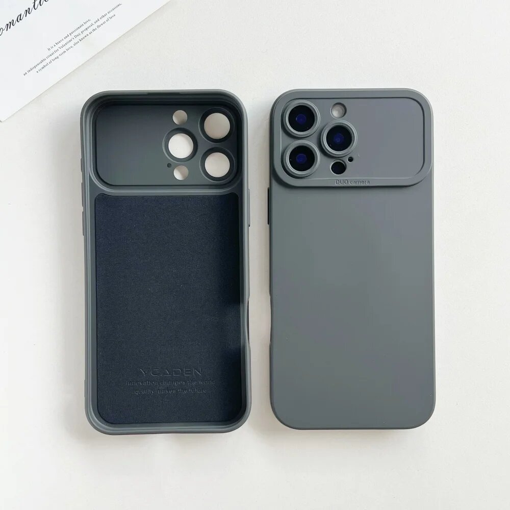 Серый чехол для iPhone 15 Pro Max из жидкого силикона