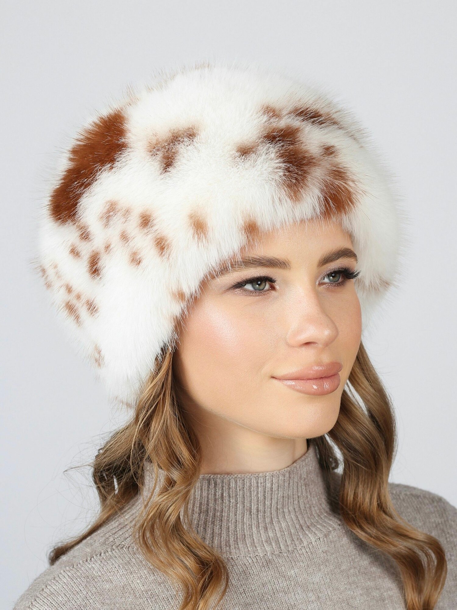 Шапка Осень-зима 2025 для женщин