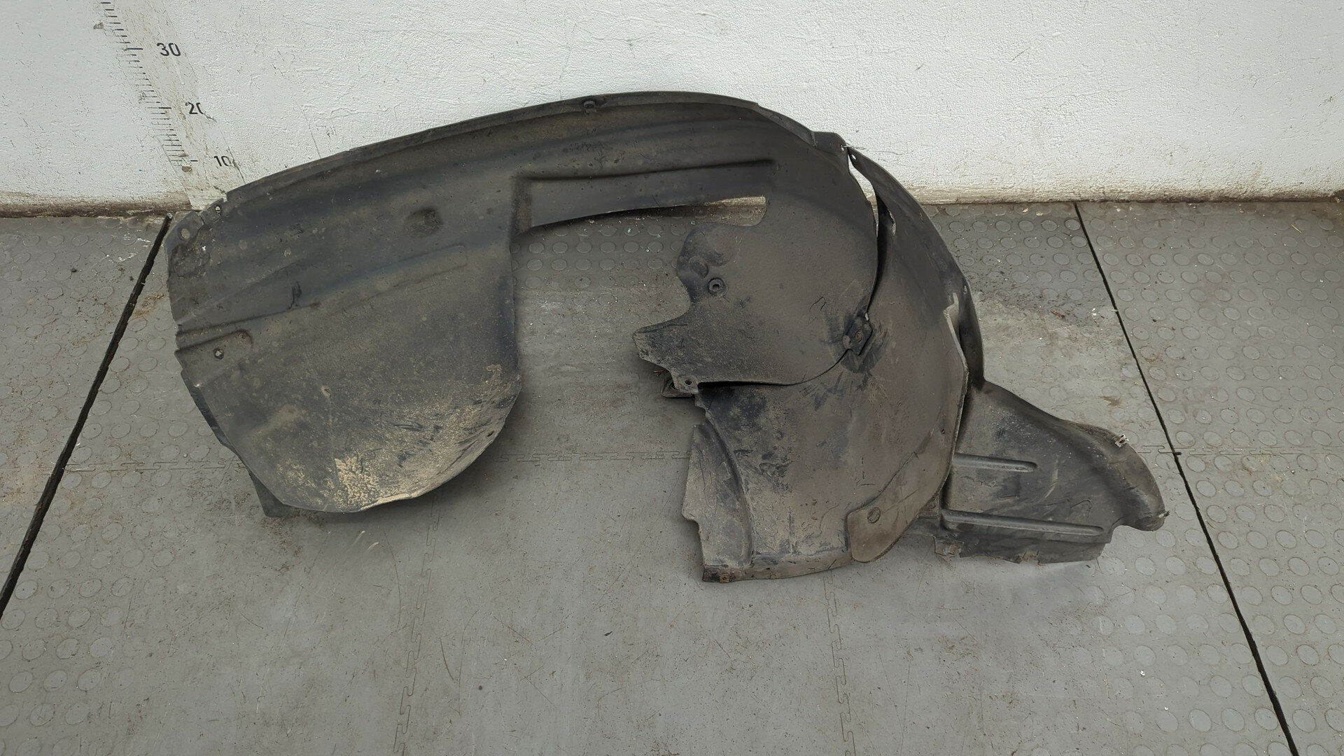 Защита арок (подкрылок) правая передняя Audi A3 (8P) Б/У