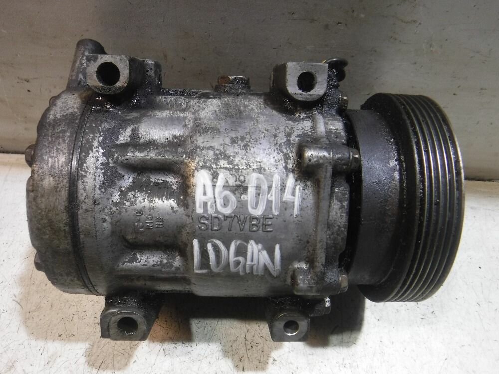 Компрессор кондиционера Renault Logan I 926000097R