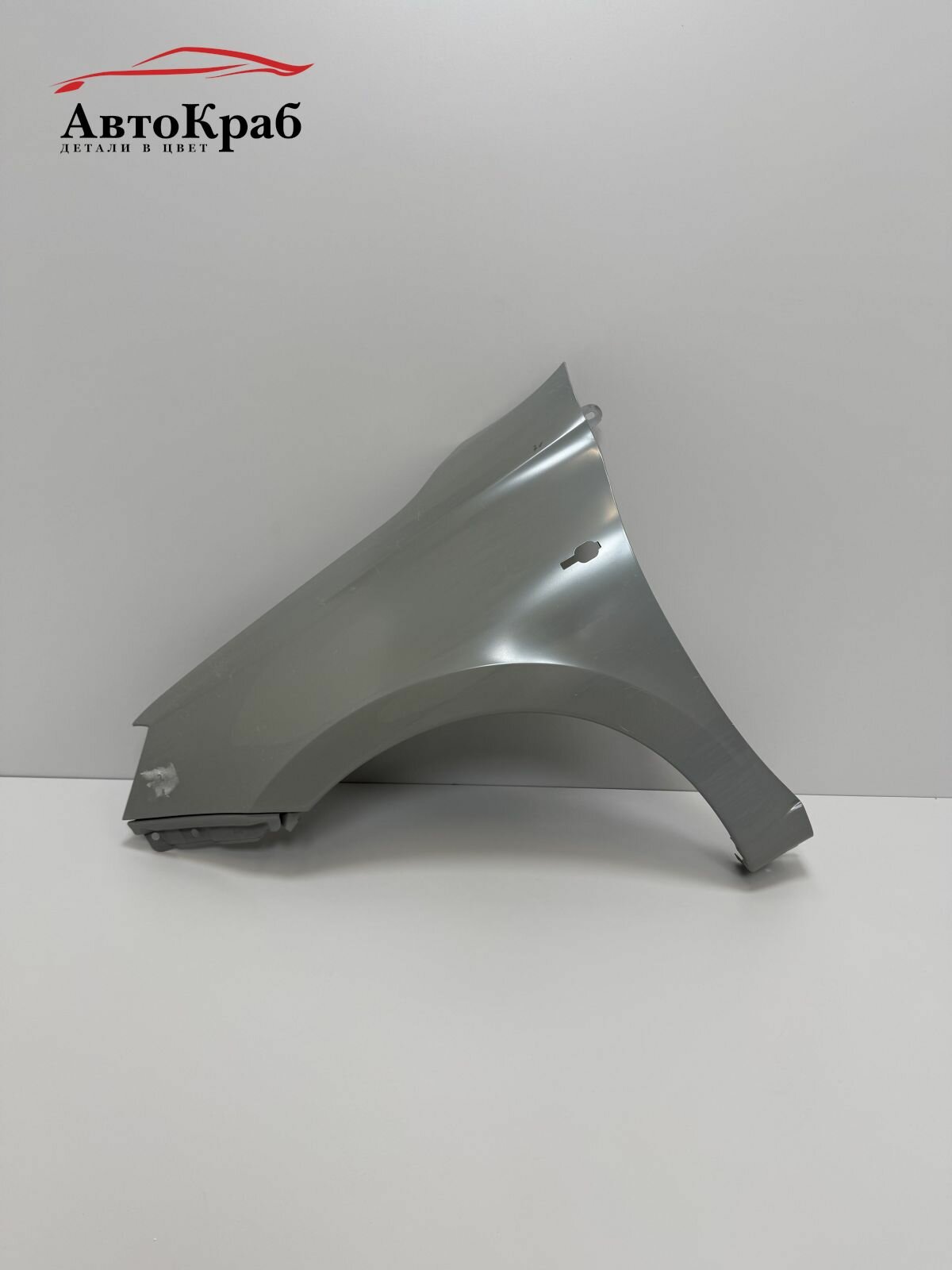 Крыло переднее левое металлическое под повторитель для Лада Гранта рестайлинг 2018 - 2025 г.
