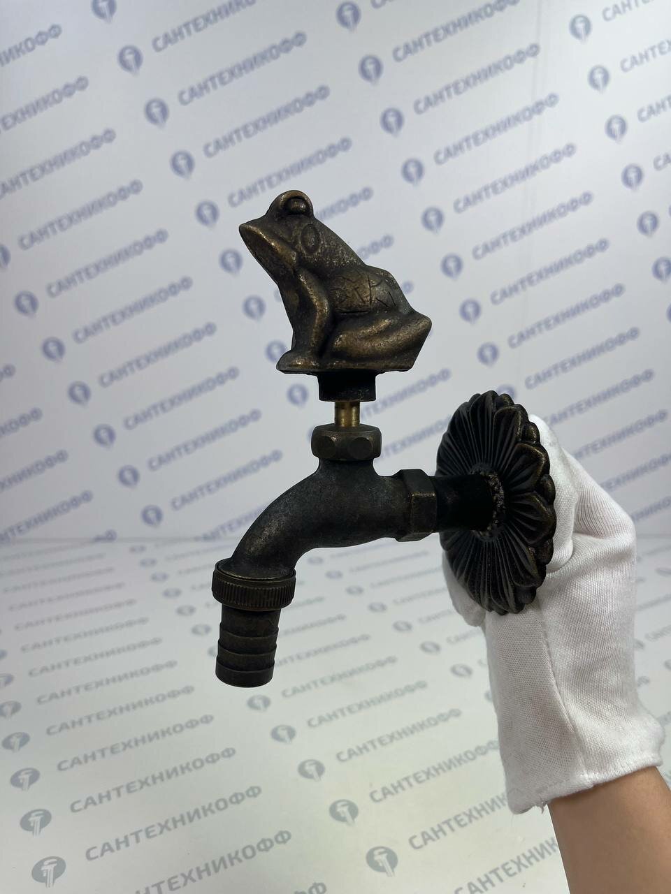 Кран садовый с носиком декоративный SANTERA Лягушка 1/2"Н + отражатель, бронза (ST202FROG)