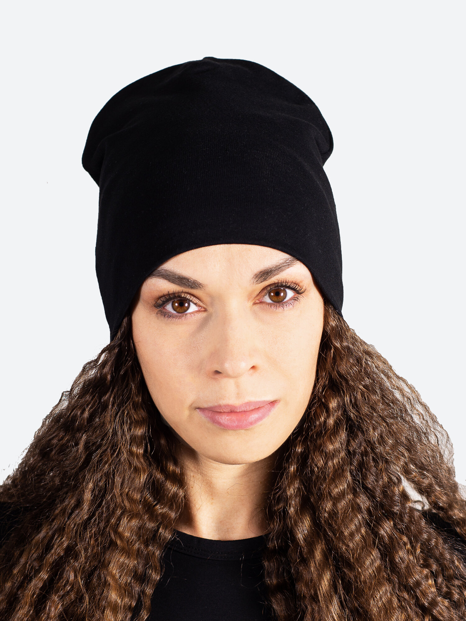 Шапка-бини для женщин