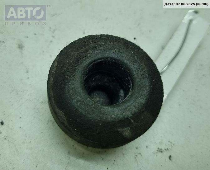 Кронштейн радиатора Volkswagen Passat B5+ (GP)