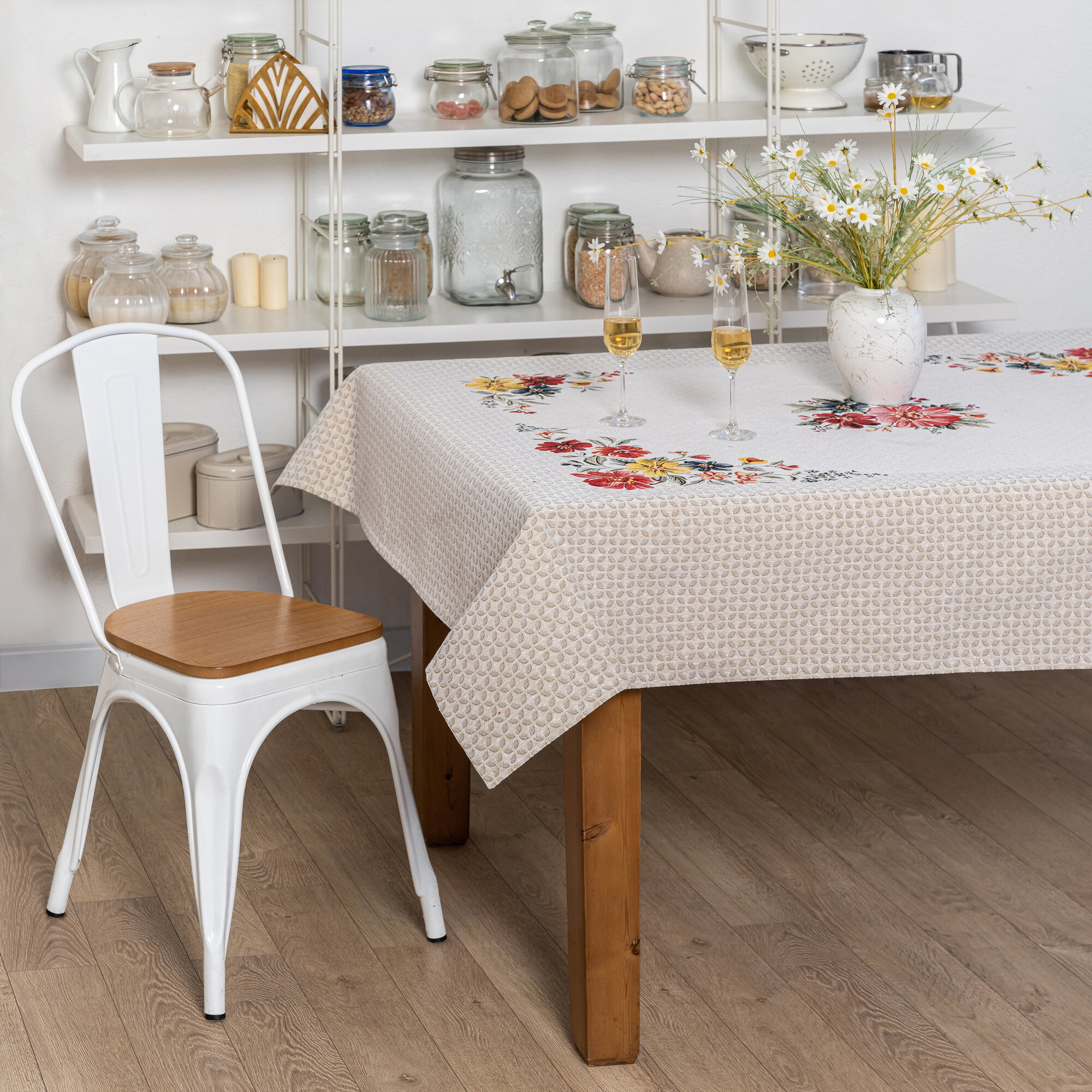 Скатерть гобеленовая 140х240 см производство Италия, прямоугольная