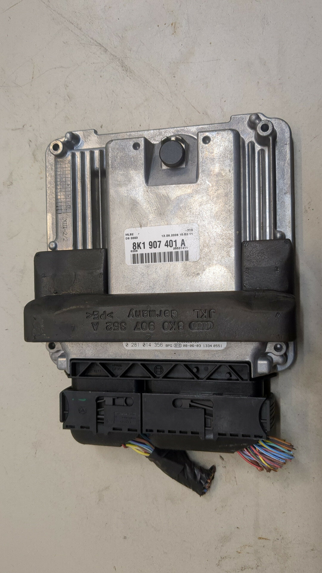 Блок управления двигателем Audi A4 (B8) Б/У