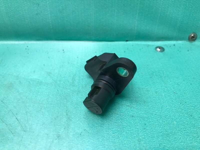 Датчик положения распредвала Mitsubishi Lancer 10 1865A066