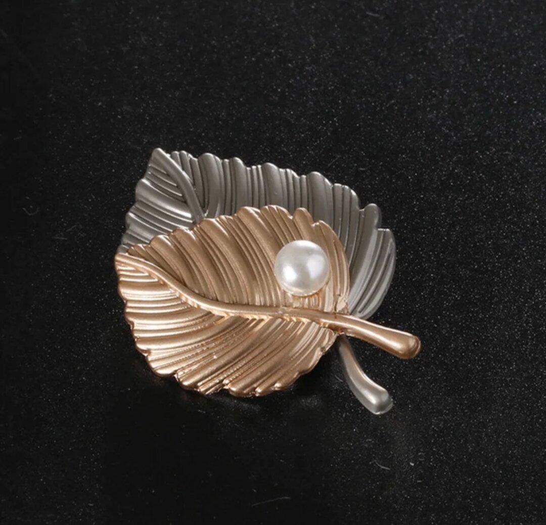 Брошь, белый — фото 1