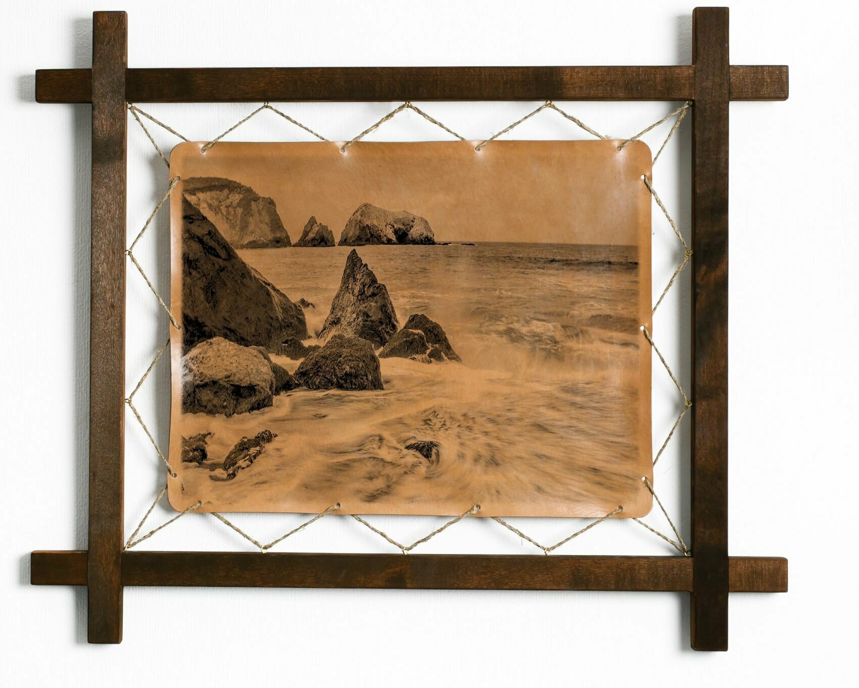 Картина интерьерная, натуральная кожа, "Море", в деревянной раме, BoomGift