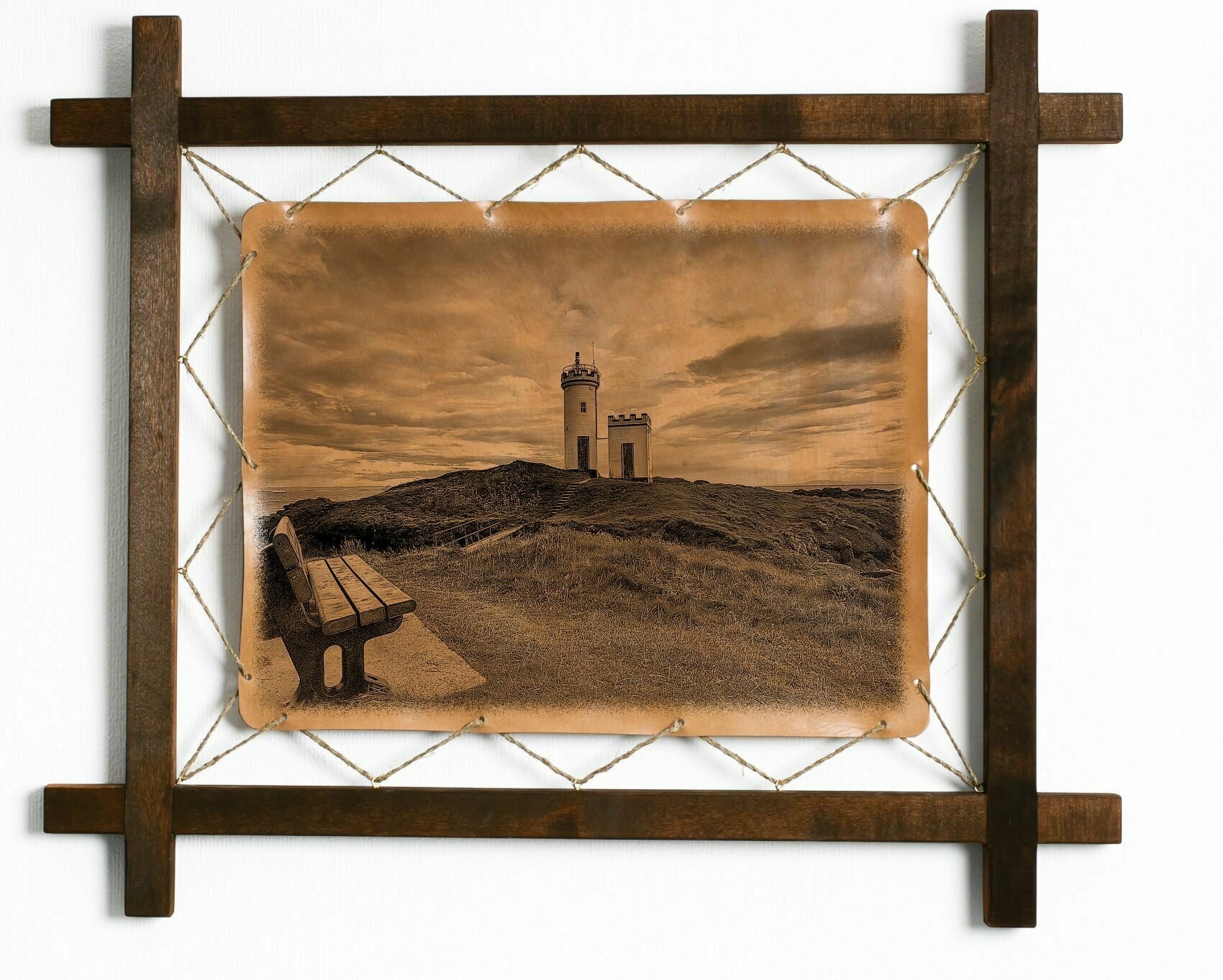 Картина интерьерная из кожи "Маяк", BoomGift