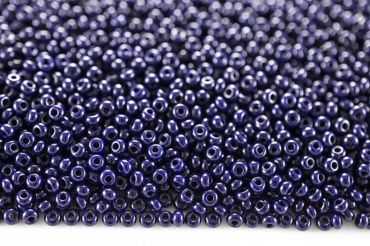 Бисер чешский PRECIOSA круглый 8/0 33080 темно-синий непрозрачный, 50г
