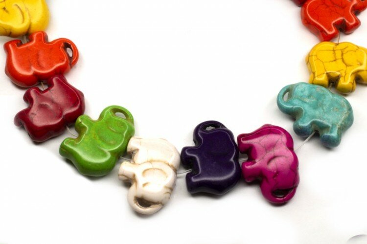 Бусина Слон Бирюза синтетическая 34х24х9,5мм, отверстие 1мм, ассорти цветов, непрозрачная, 551-008, 1шт