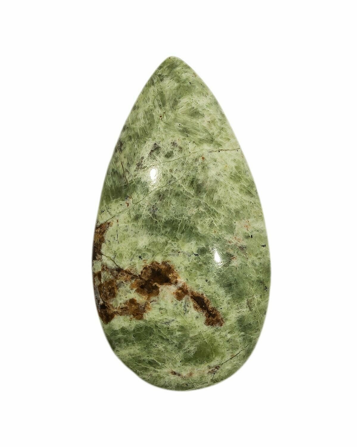 Кабошон из хромдиопсида размером 45х24х6 мм.