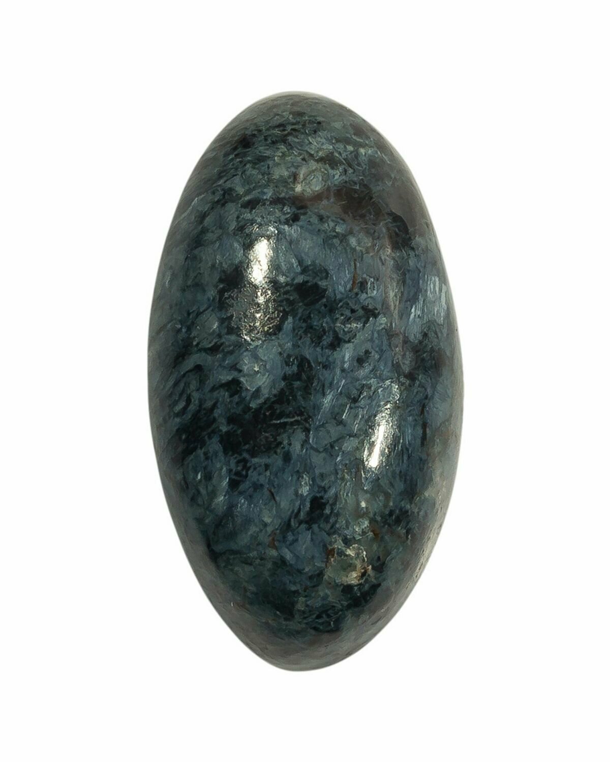 Кабошон из родусита размером 21х12х7 мм.