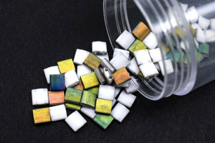 Бисер японский MIYUKI TILA #4559 Labrador/Vitrail, матовый непрозрачный, 5 грамм