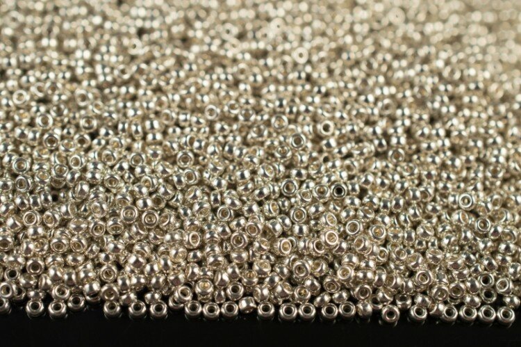 Бисер японский MIYUKI круглый 15/0 #0181 серебро, гальванизированный, 10 грамм