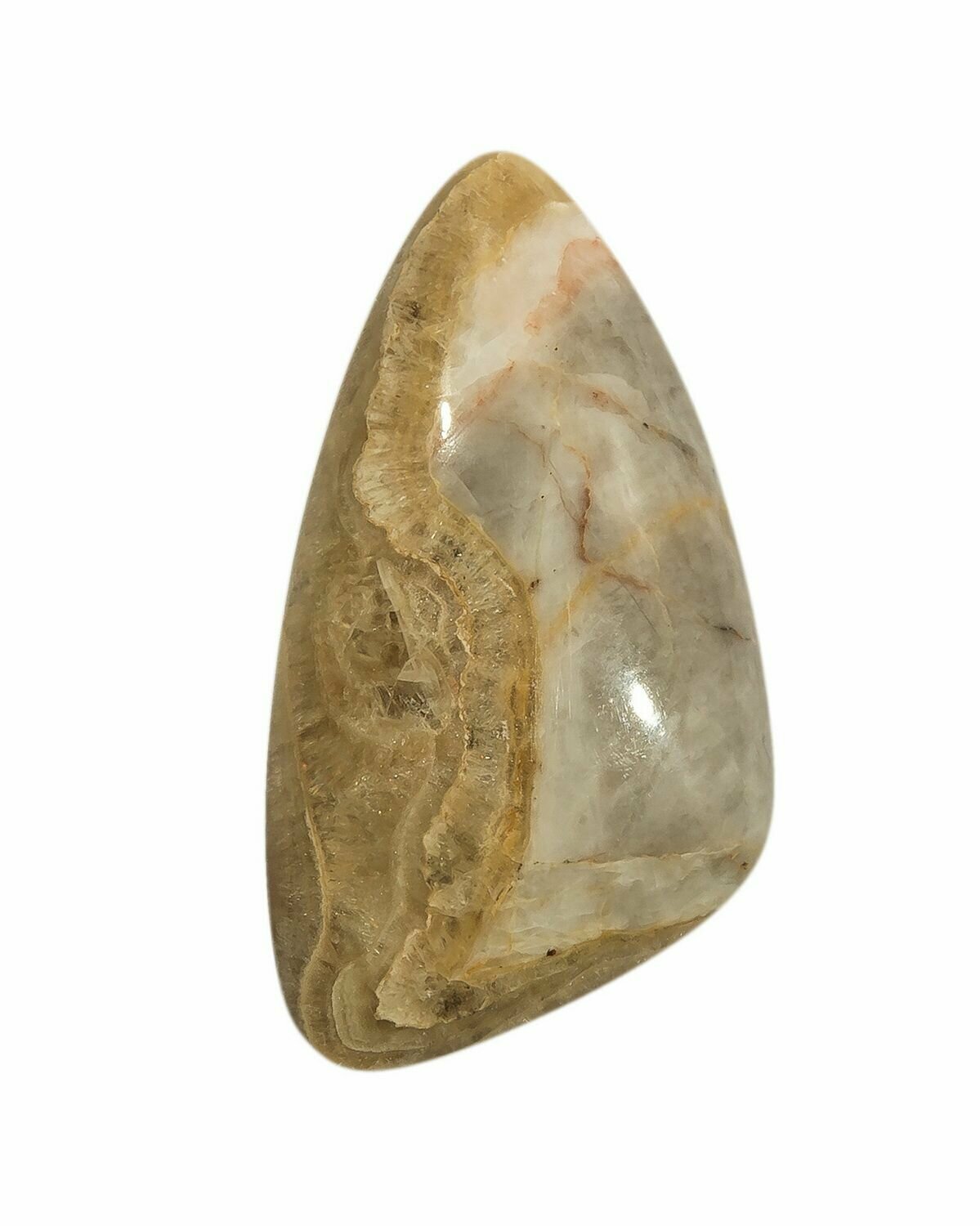 Кабошон из Оникса размером 46х25х7 мм.