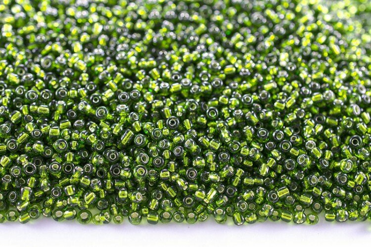 Бисер китайский круглый размер 8/0, цвет 0027 зеленый, серебряная линия внутри, 450г