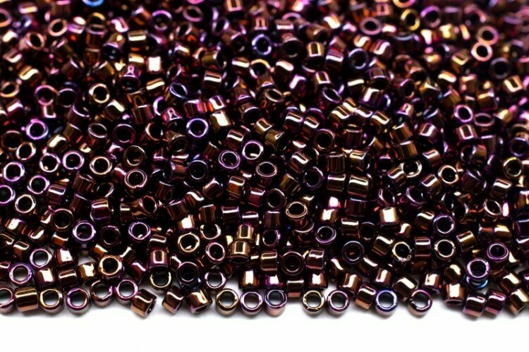 Бисер японский TOHO Treasure цилиндрический 11/0 #0502 аметист, металлизированный золотом, 5 грамм
