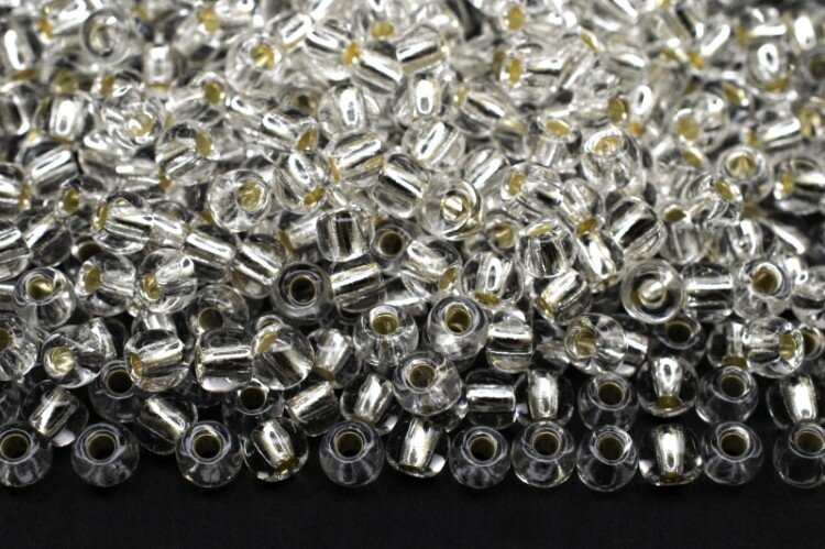 Бисер чешский PRECIOSA круглый 6/0 78102 прозрачный, серебряная линия внутри, 50г