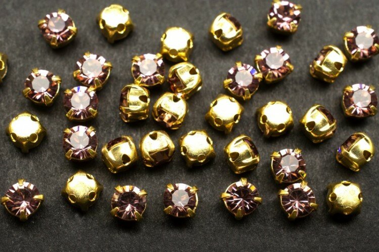 Шатоны Preciosa Maxima 4мм в оправе, цвет light amethyst DF/gold, 63-097, 10шт