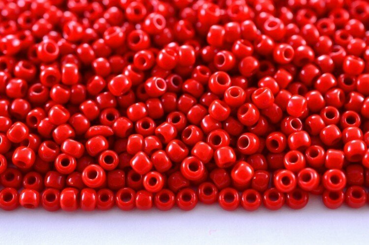 Бисер японский TOHO круглый 8/0 #0045A вишня, непрозрачный, 10 грамм