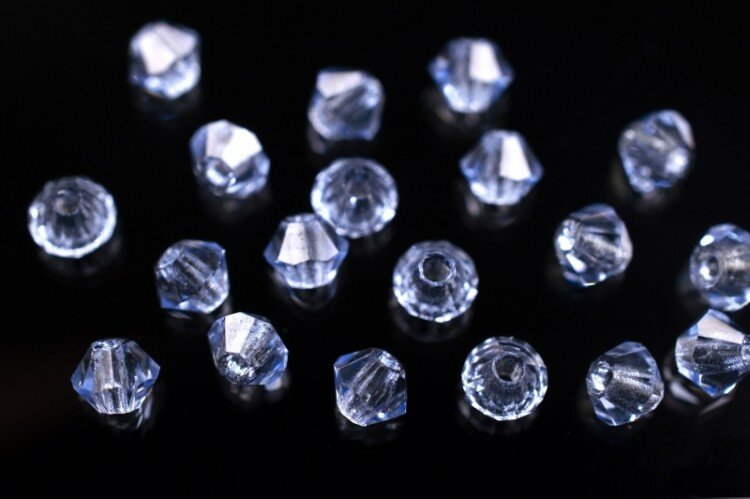 Бусины биконусы хрустальные 3мм, цвет LIGHT SAPPHIRE, 745-024, 20шт