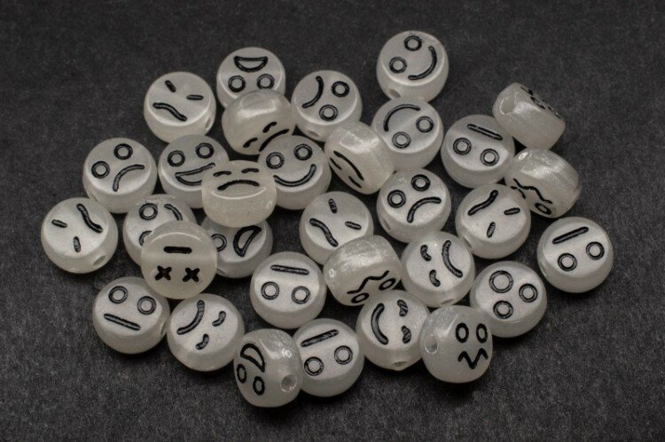 Бусины Смайлики светящиеся 7х3,5мм, отверстие 1,5мм, цвет серый/чёрный, 540-255, 10г (около 70шт)