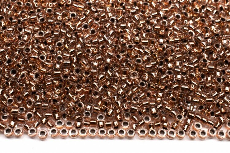 Бисер японский TOHO круглый 15/0 #0740 хрусталь, медная линия внутри, 10 грамм