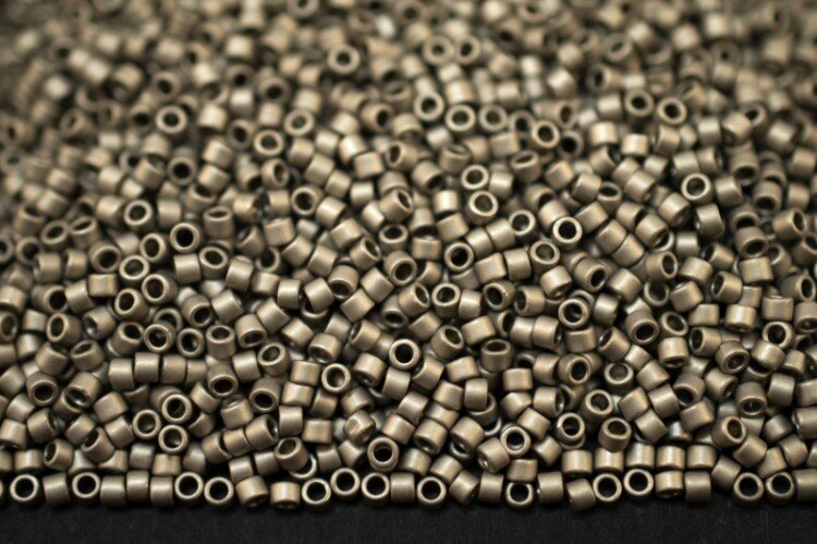 Бисер японский TOHO Treasure цилиндрический 11/0 #0566 античное серебро, матовый металлизированный, 5 грамм