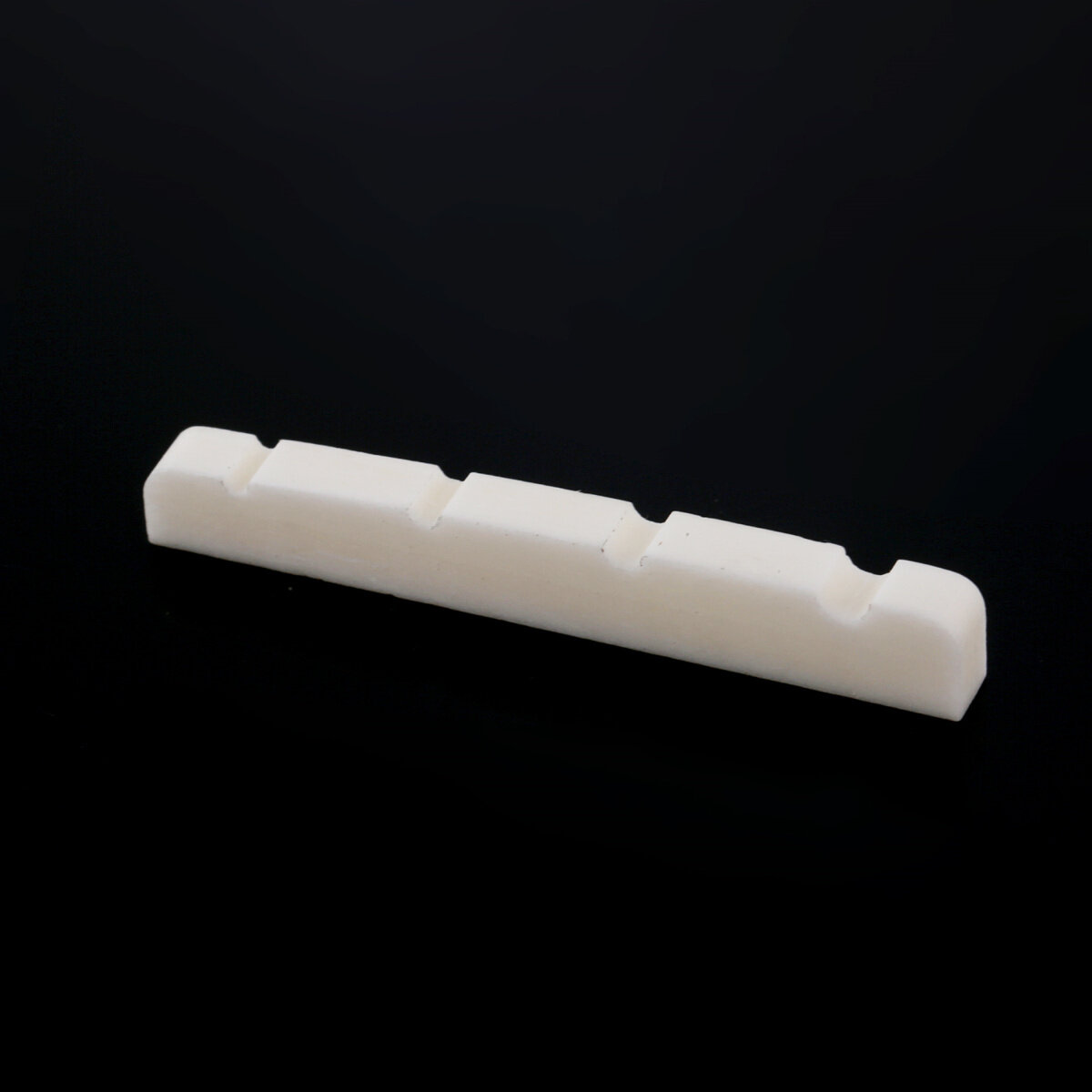 Musiclily M629 порожек для бас гитары, натур. кость (38х3.5х4.7mm)