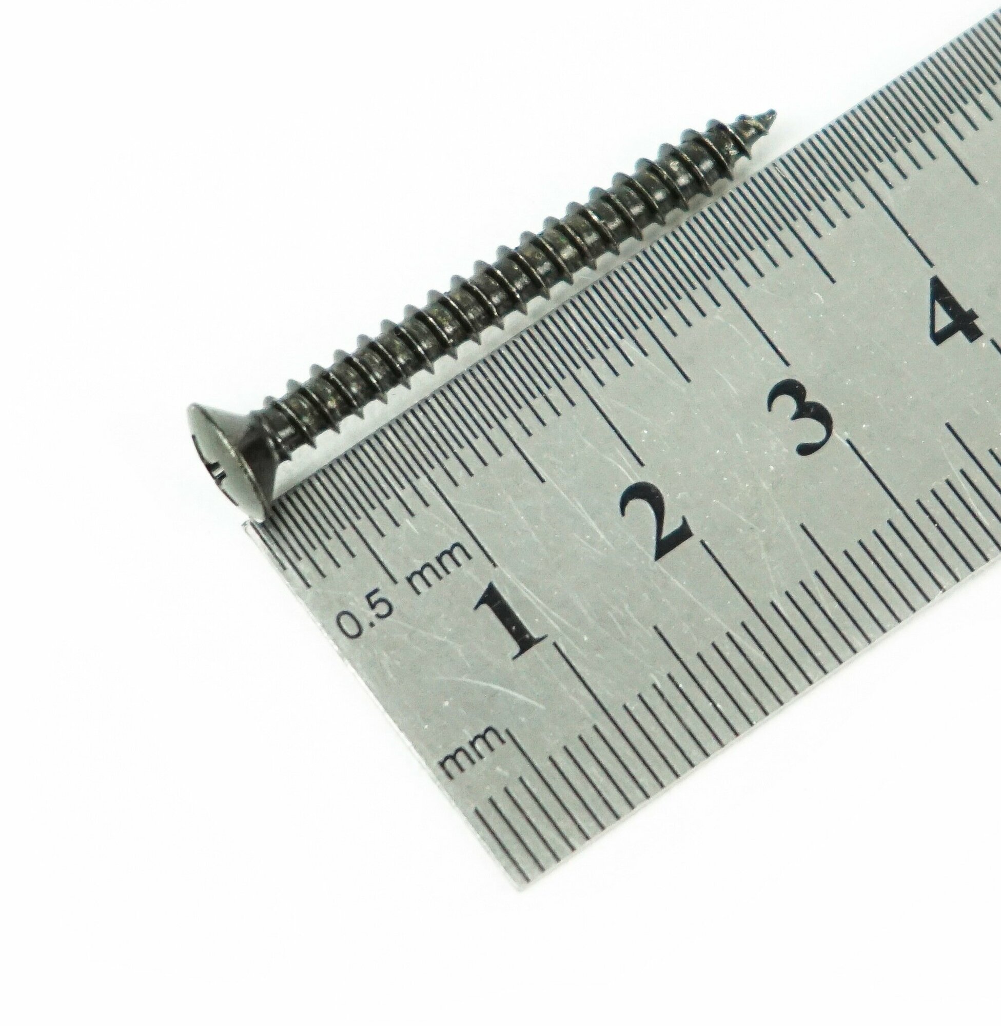 PARTSLAND WO4038BK, шуруп крепления грифа , черный (4.0х38 мм)