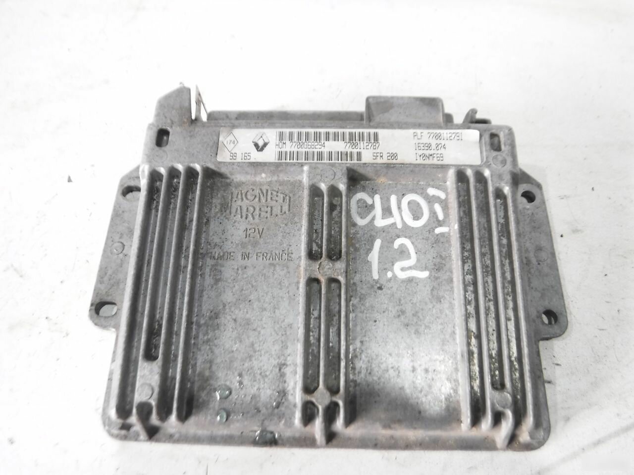 Блок управления двигателем Renault Clio II рестайлинг (2001—2003) 7700112787