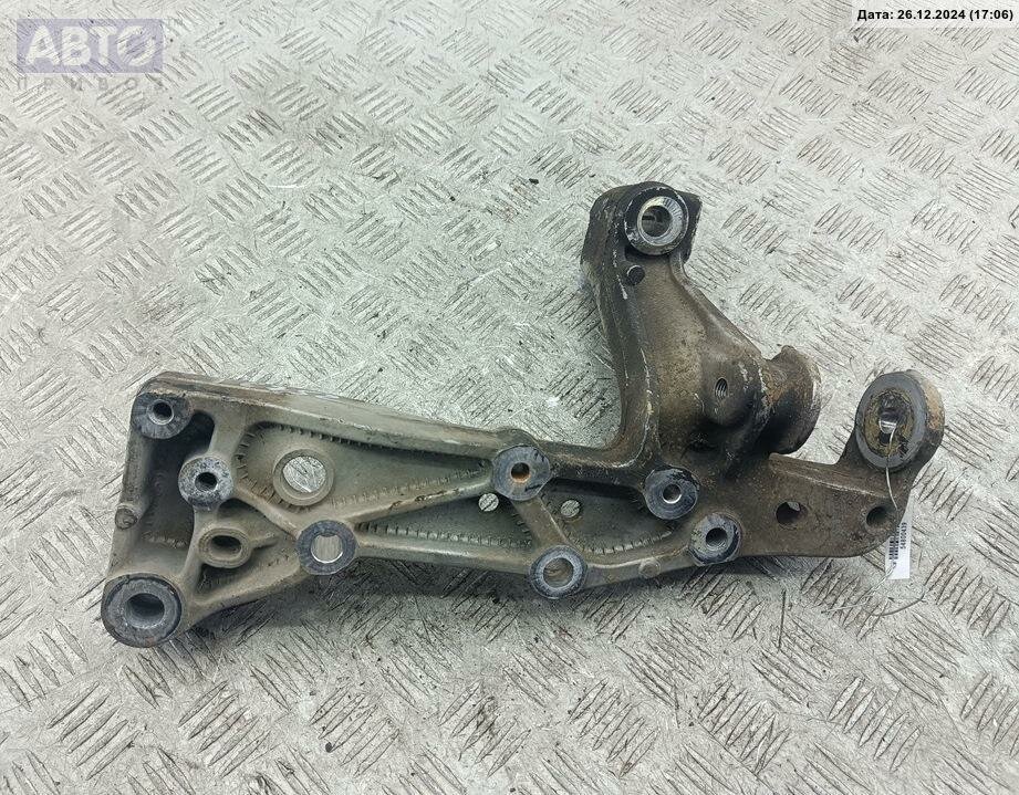 Кронштейн крепления рычага передней подвески Volkswagen Golf-5