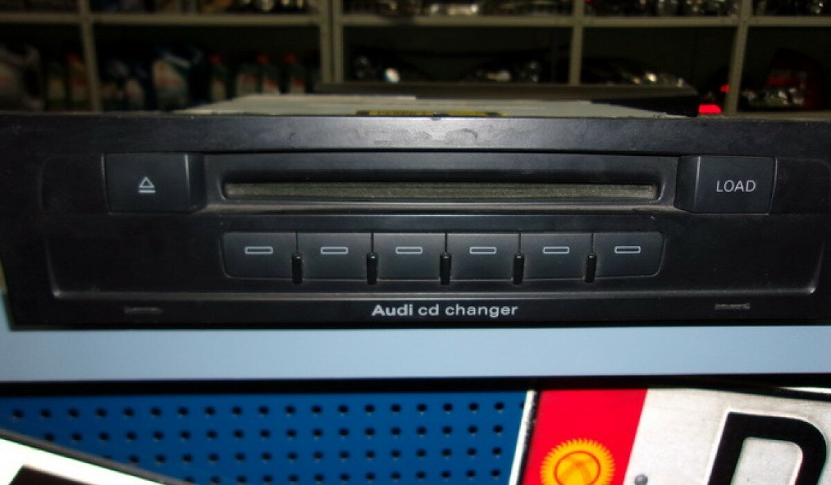 Магнитола Q7 (4L) Audi 4L0035110