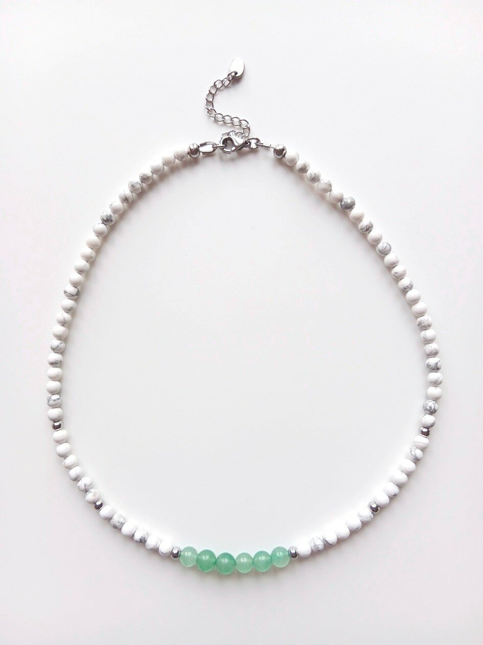 Чокер Академия Важности, говлит, авантюрин