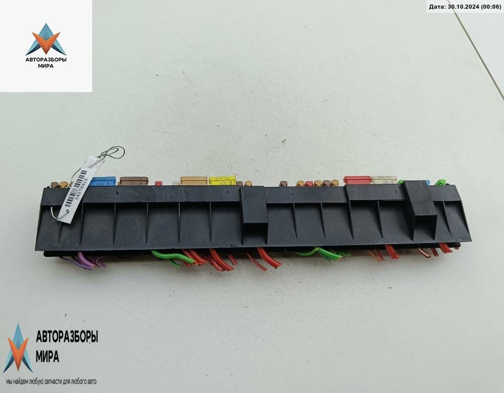 Блок предохранителей BMW 5 E39 1999 8366570