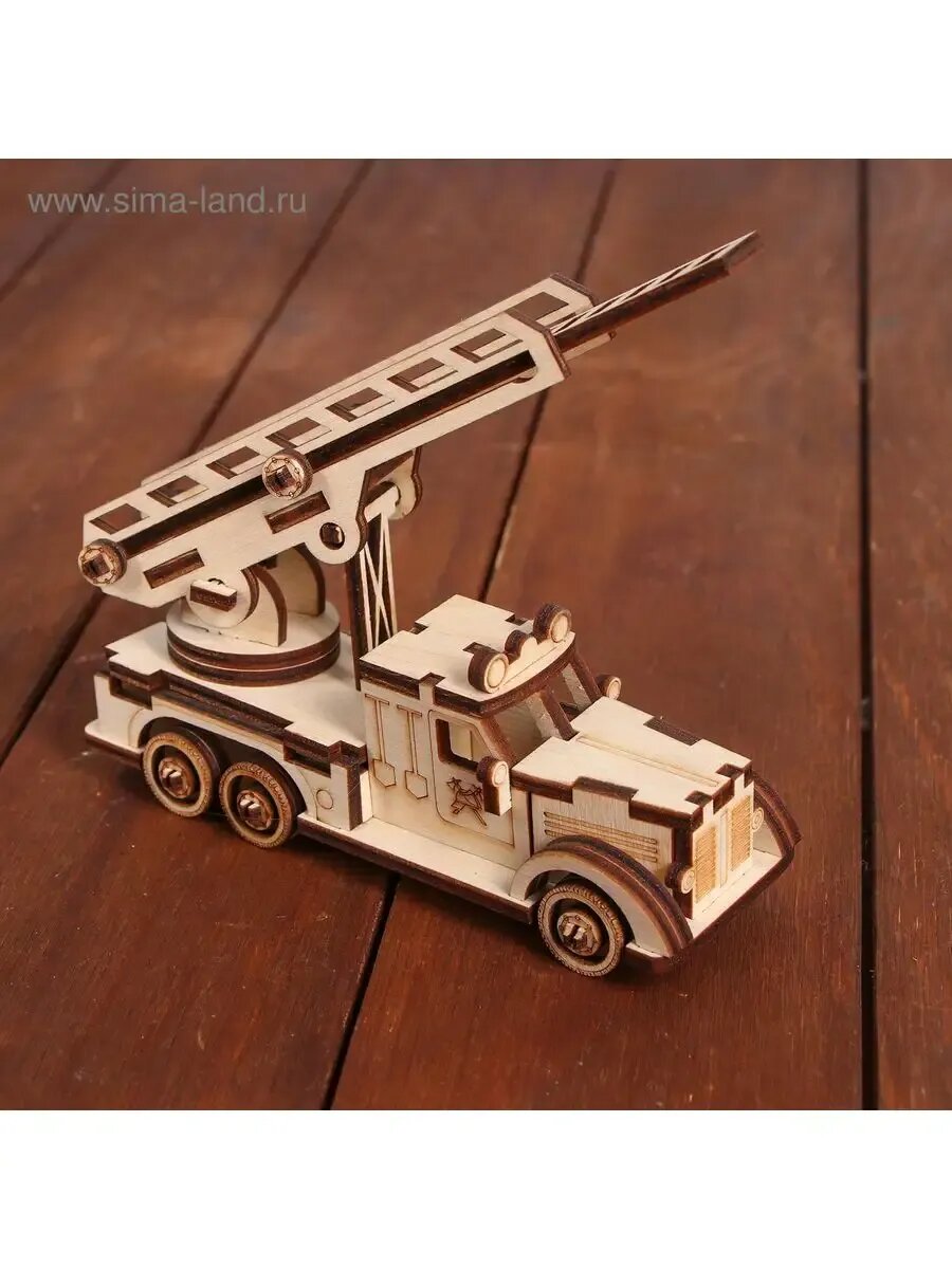 Cборная модель "Пожарная машина"