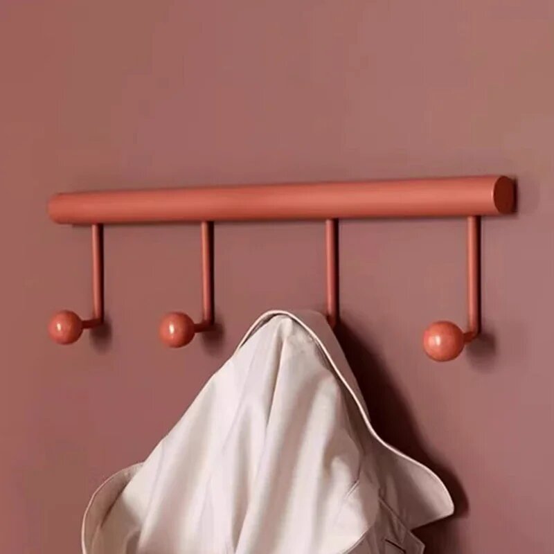 Современные вешалки для одежды Гостиная Спальня Минималистичный держатель для одежды Вешалки для прихожей Вешалка для одежды Оригинальная металлическая настенная вешалка для одежды Красный