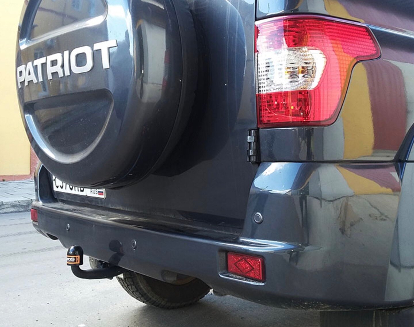 Фаркоп на УАЗ 3163 (без электрики, паспорт/сертификат в комплекте) Автос. UAZ-04