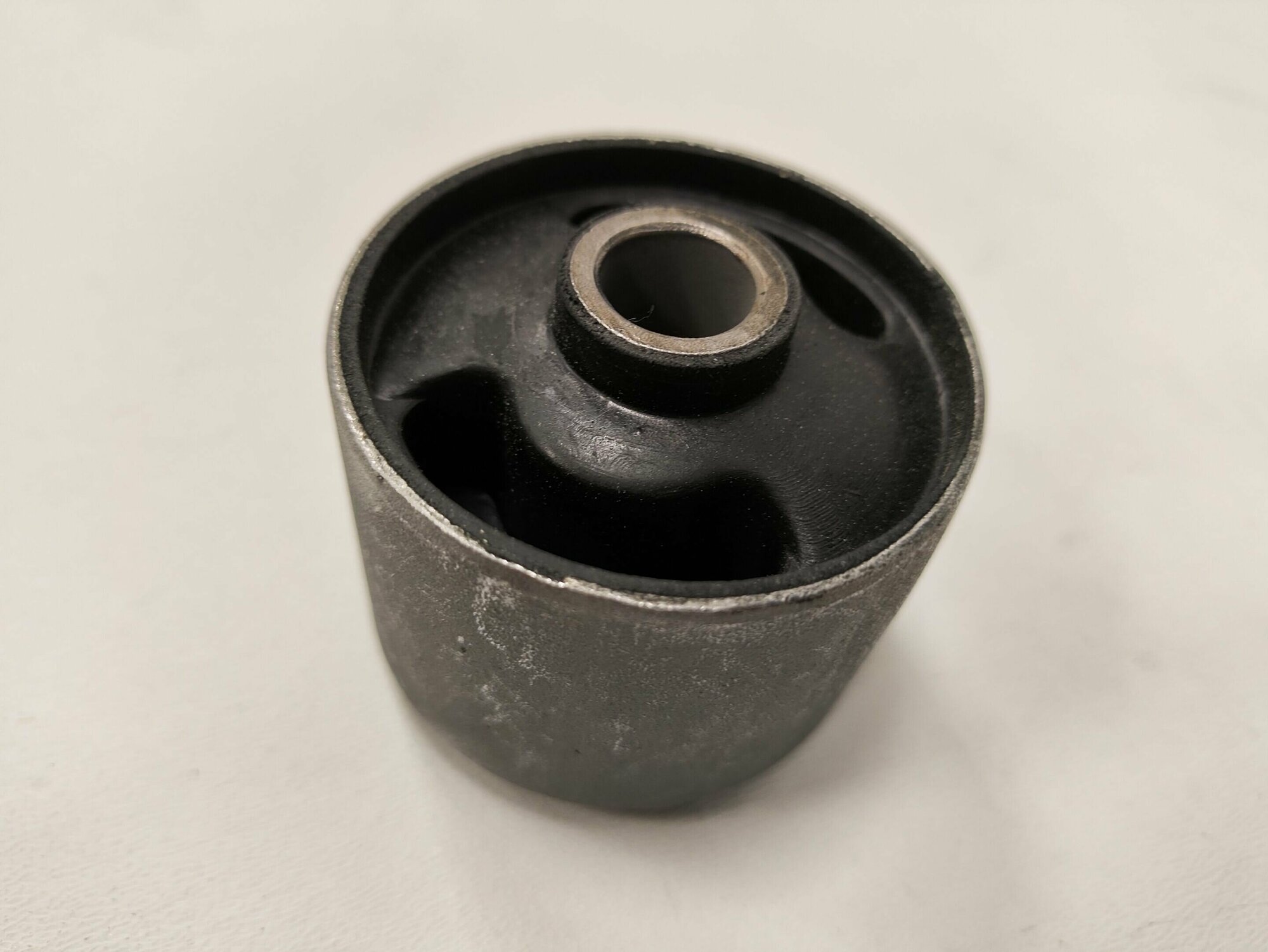 Сайлентблок рычага заднего продольного передний KIMIKO Chery QQ6 [1.3 16V 5MT лифтбэк] S213301030KM