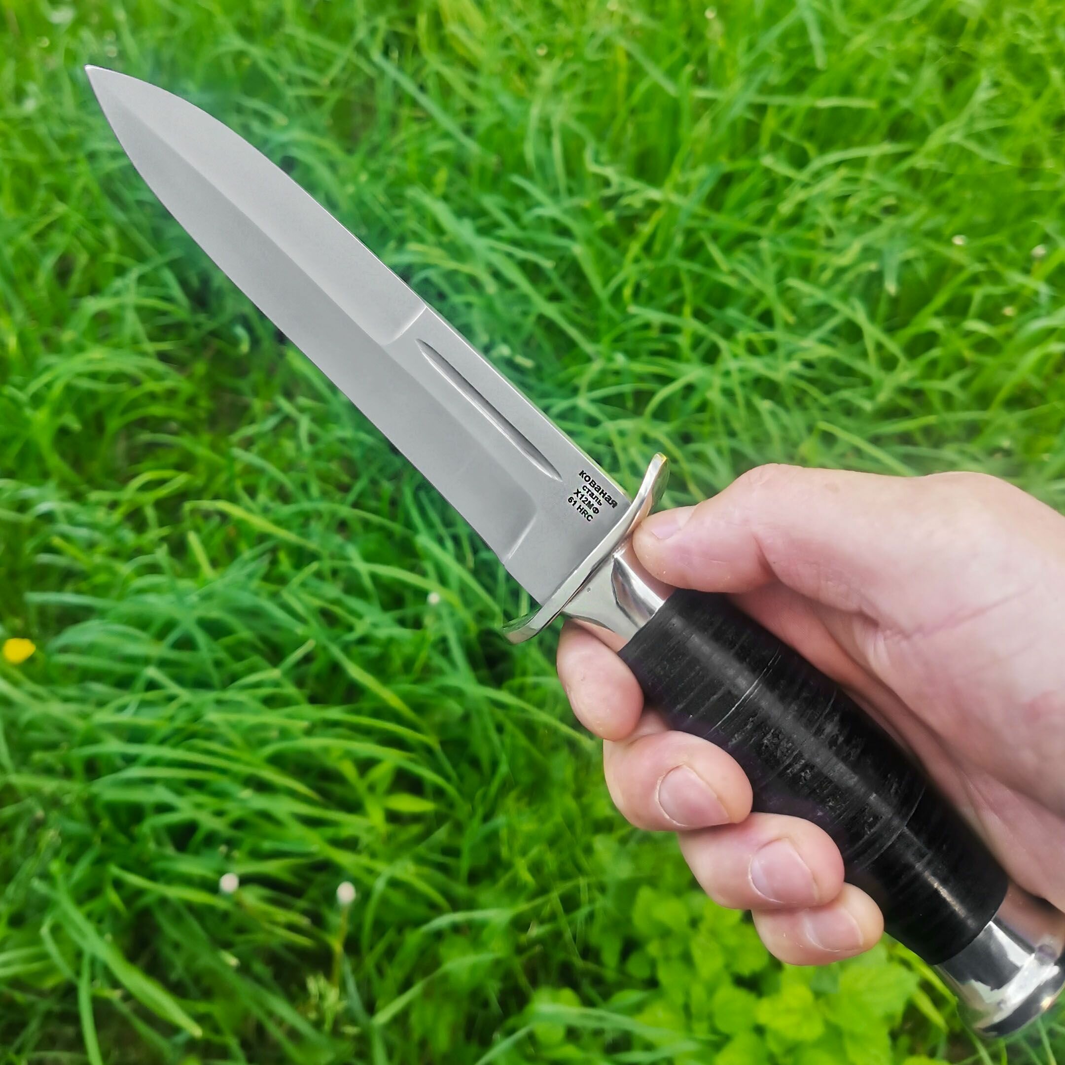 Нож Удар из кованой стали Х12МФ с литьём из мельхиора, рукоять наборная кожа