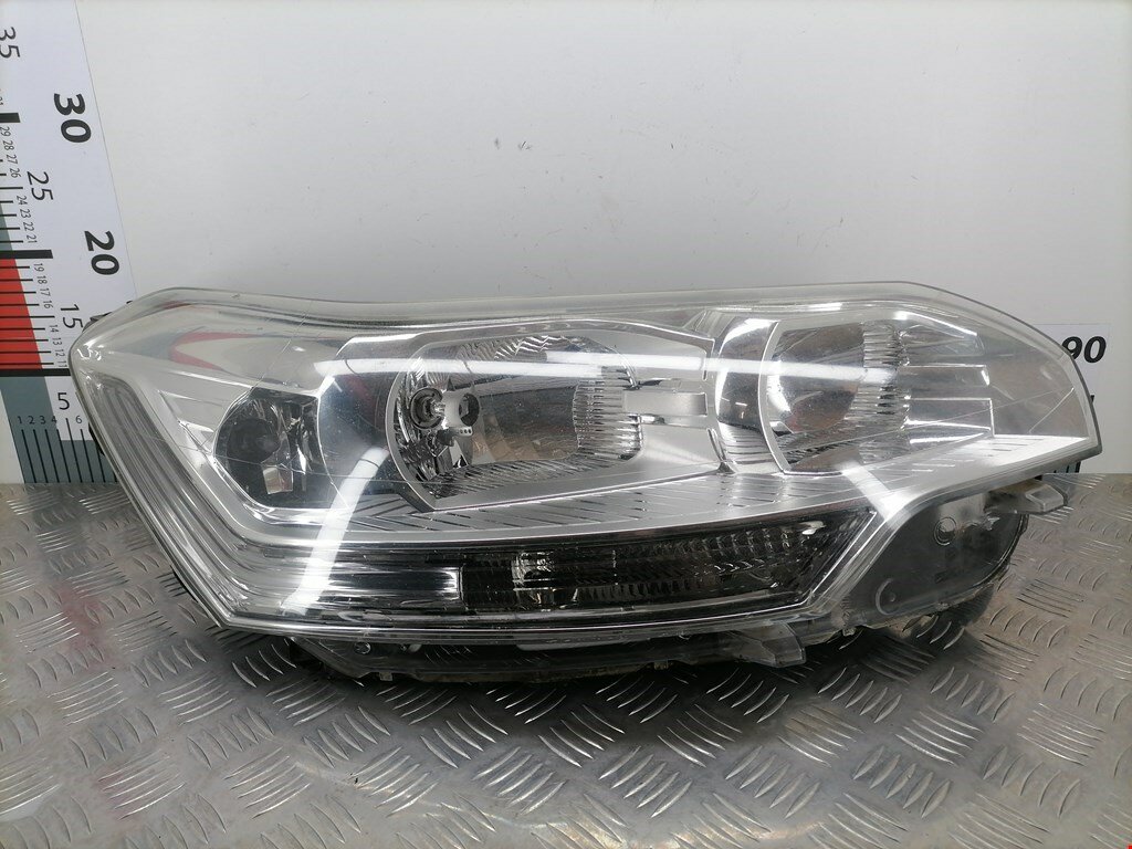 Фара правая Citroen C5 2 6206H9 арт. 2062544