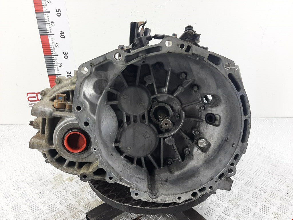 КПП 5ст (механическая коробка) Hyundai Terracan Y070510001 арт. 1996577