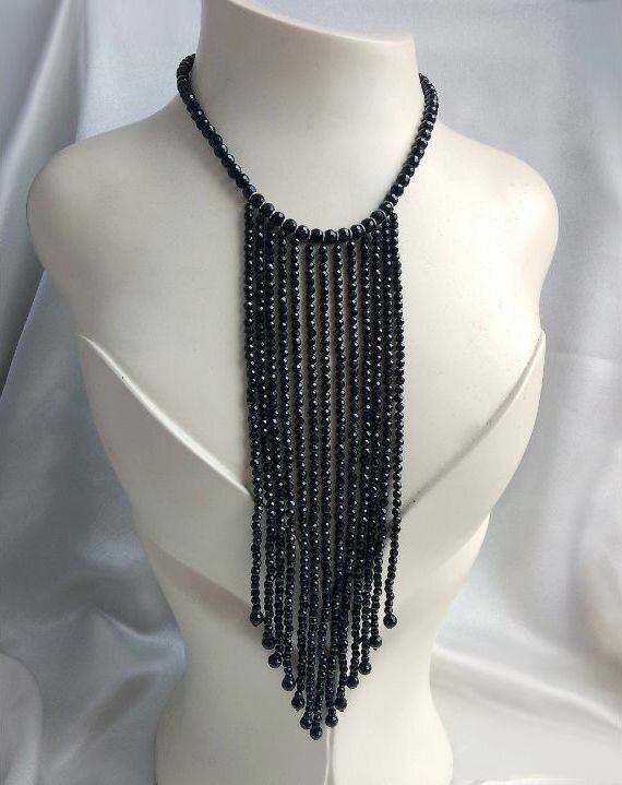 Колье, шпинель