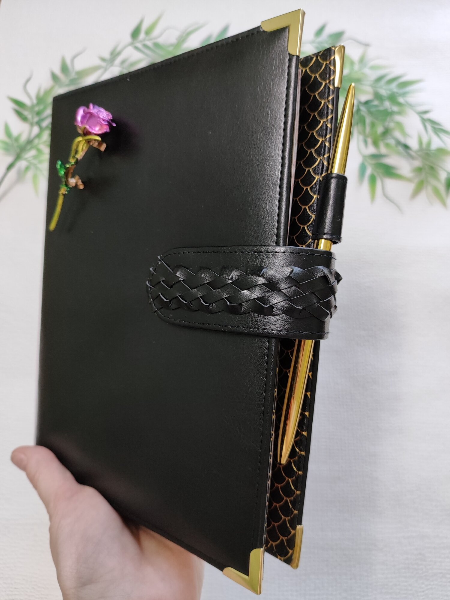 Блокнот "Ведающая", А5, на кольцевом механизме, 114 л, обложка из экокожи